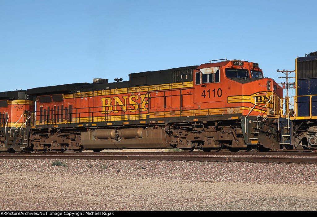 BNSF 4110